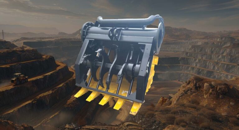 Excavator Bucket With Self-Priming Pump - Dredge Flow