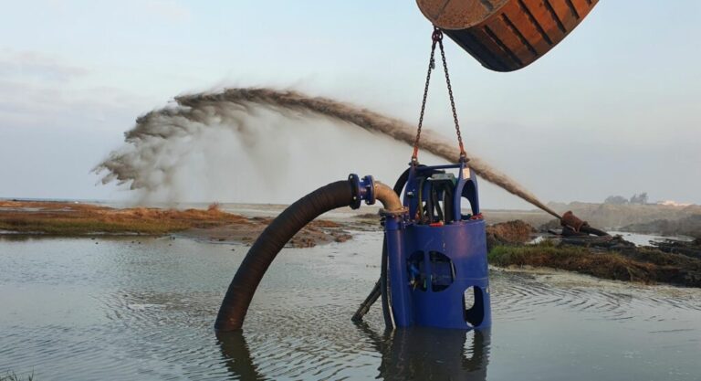 Submersible Slurry Pumps - Dredge Flow